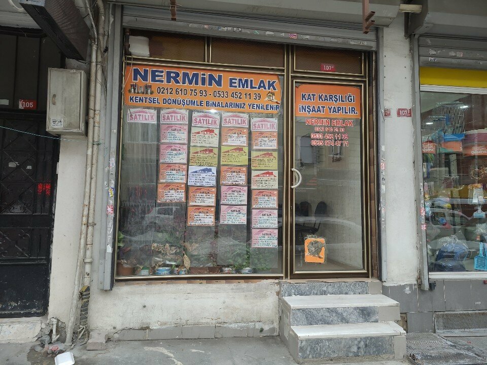 Emlak ofisi Çağla Emlak, İstanbul, foto