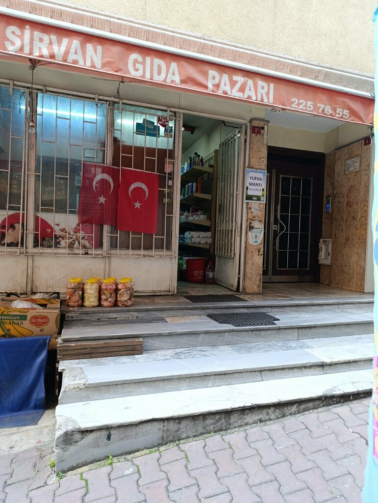 Market Şirvan Gıda Pazarı, İstanbul, foto