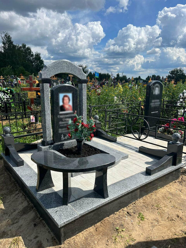 Heykel ve mezarlık taşı üreticileri Гранитный мастер, Moskova, foto