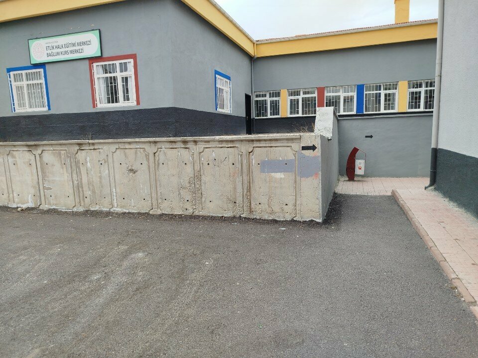 Kurs Etlik halk eğitim merkezi Bağlum kurs merkezi, Ankara, foto