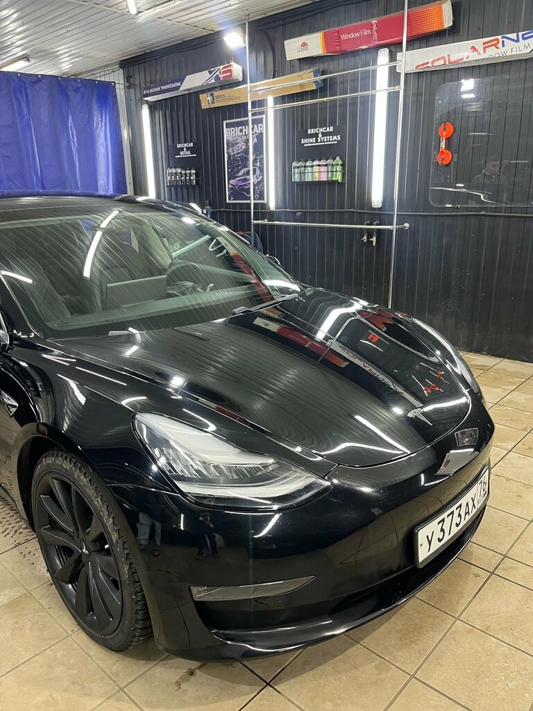 Araç camlarının renklendirilmesi Brichcar76, Rybinsk, foto