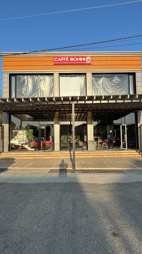 Kafe Tiziano Bonini, Urus‑Martan, foto
