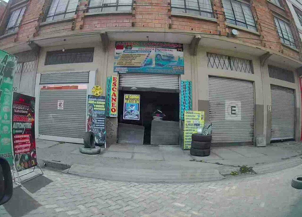 Oto döşeme Computerized Alignment Roberto, El Alto, foto