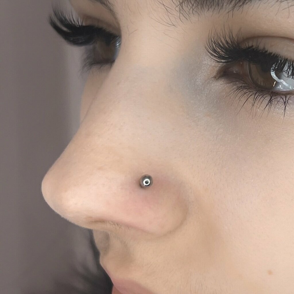 Piercing dükkanı Osyazanie, Aktöbe, foto