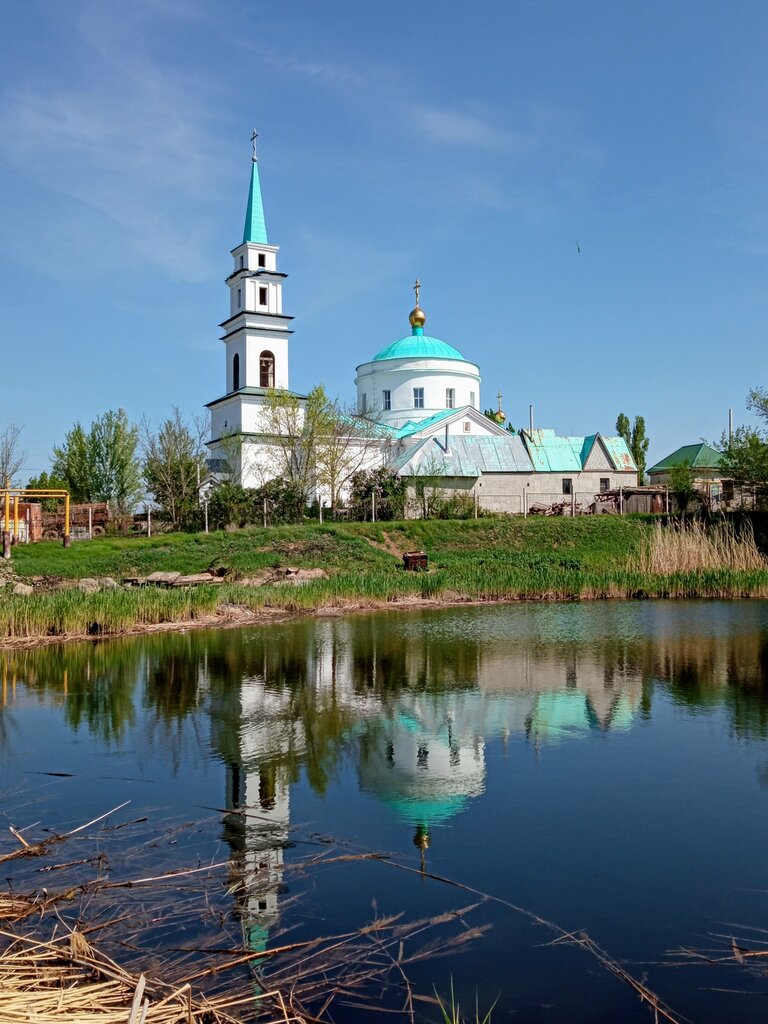 Ortodoks kiliseleri Церковь апостолов Петра и Павла, Volgogradskaya oblastı, foto
