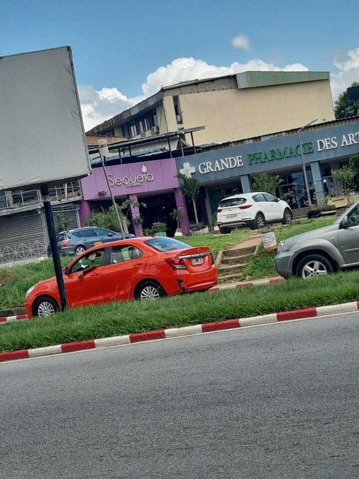 Kozmetik ve parfümeri mağazaları Sequoia Store, Abican, foto