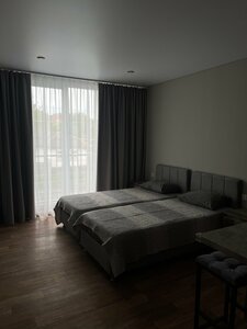 Гостиница (ulitsa Lenina No:264, selo Pokrovskoye), otel  Rostovskaya oblastından