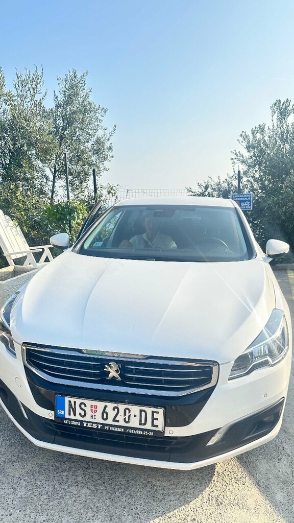 Oto kiralama Test rent a car, Güney Backa İlçesi, foto