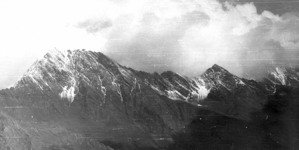 Dağ zirvesi Гора Комито 4261 м, Çeçen Cumhuriyeti, foto