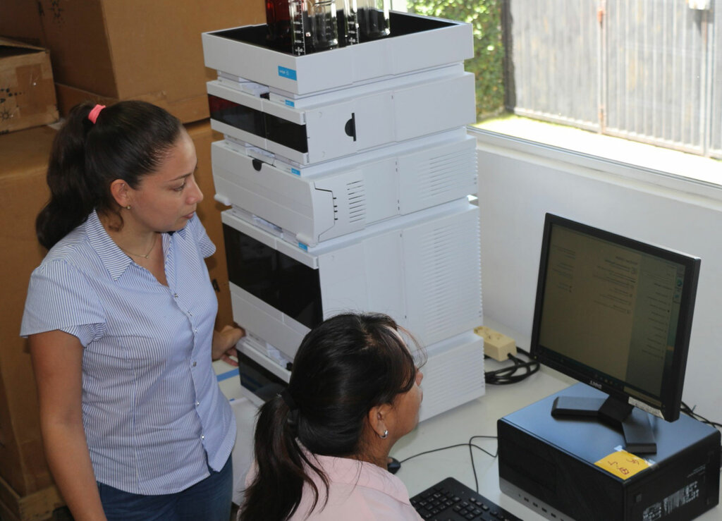 Laboratuvar ekipmanları Analytical Systems Srl, Santa‑Krus, foto