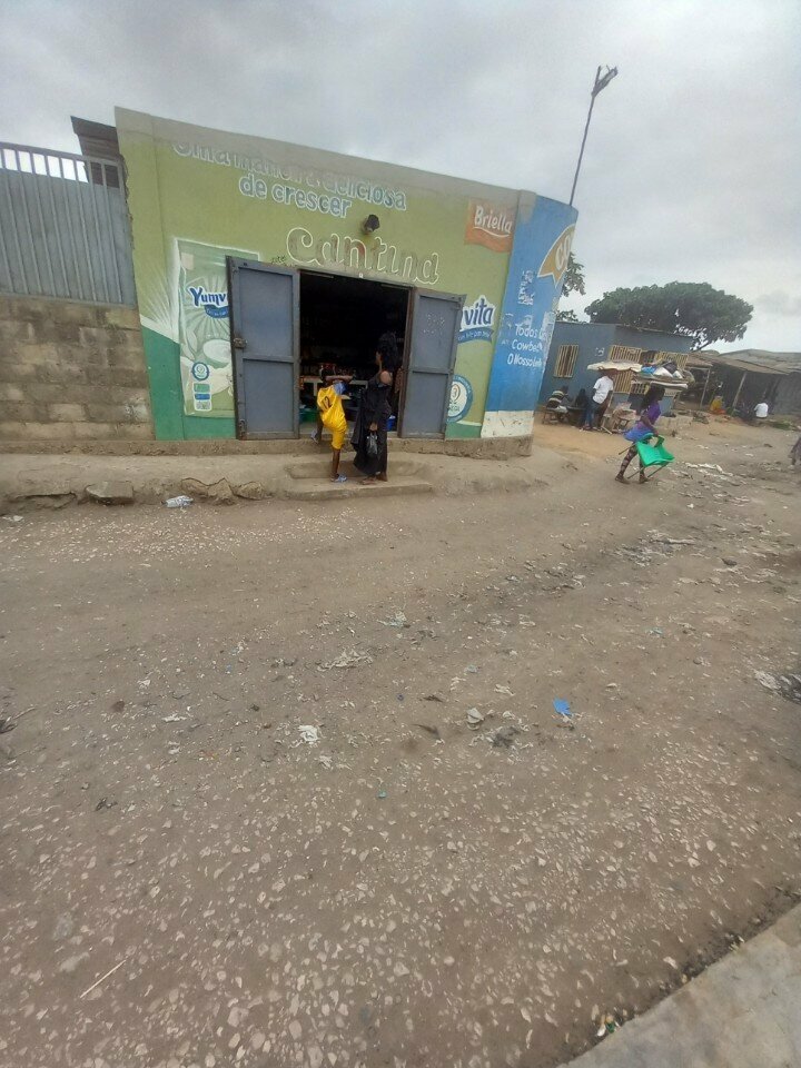Market Cantina, Loanda, foto