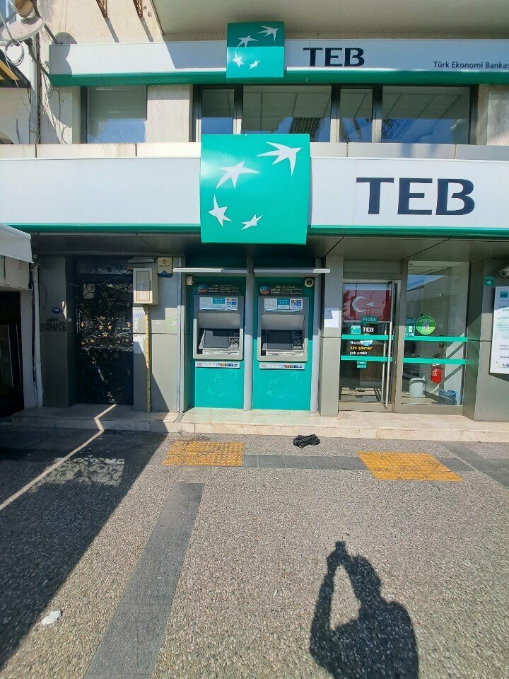 Banka TEB Karşıyaka Şubesi, İzmir, foto