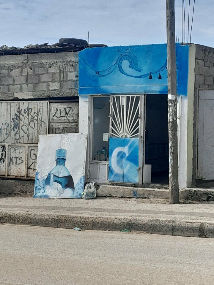 Su satışı Depósito de água, Loanda, foto