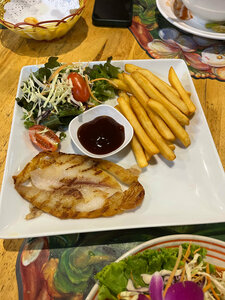 В гостях у Бори (Phuket, Thalang, Rural Road 4018), kafe