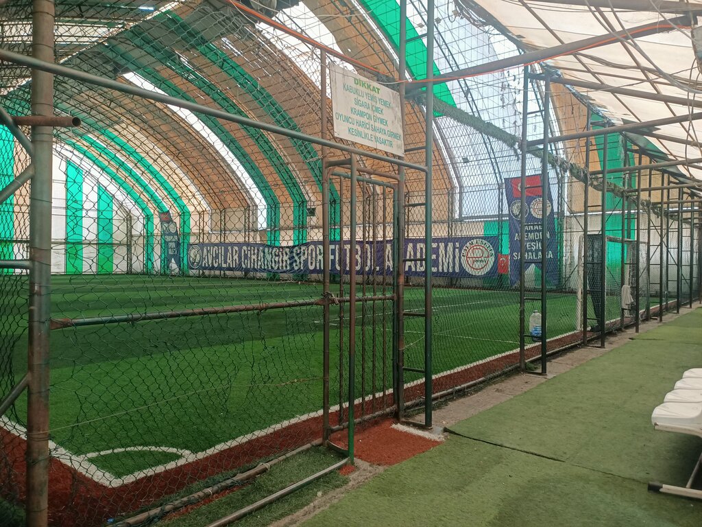 Çok amaçlı spor tesisleri Maraton Halı Saha, İstanbul, foto