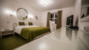 Gray Manor Hotel (England, Wiltshire County, Cholderton, Park House Cross ), otel  İngiltere'den
