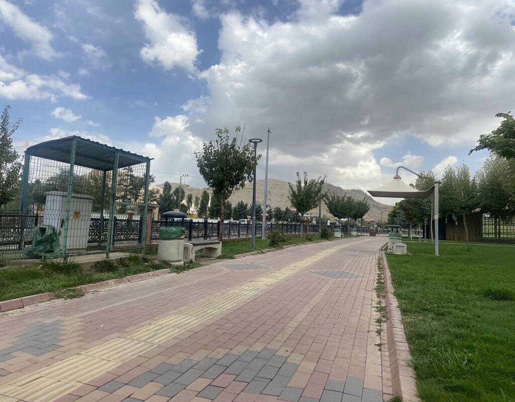 Mezarlıklar Akköprü Mezarlığı, Van, foto