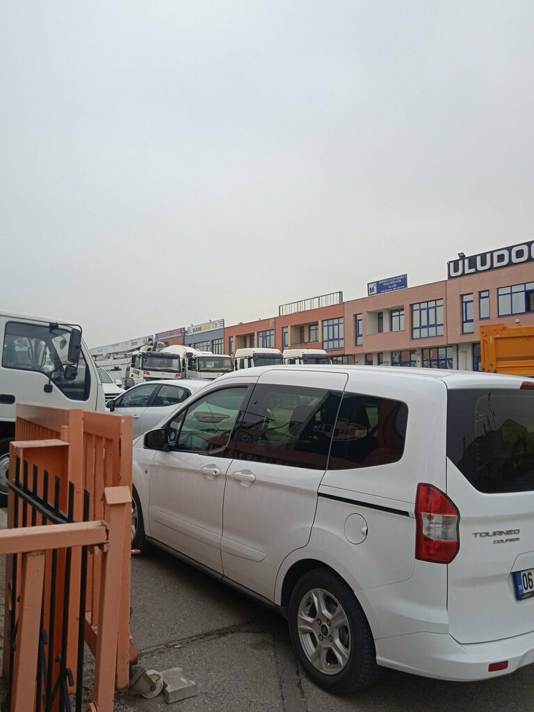 Kamyon ve ağır vasıta satış ve servis firmaları Yayla Oto Galeri, Ankara, foto