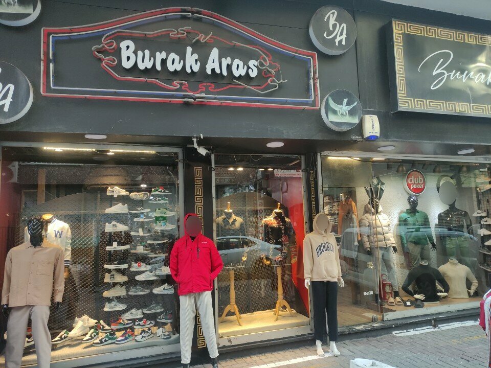 Giyim mağazası Burak Aras, İstanbul, foto