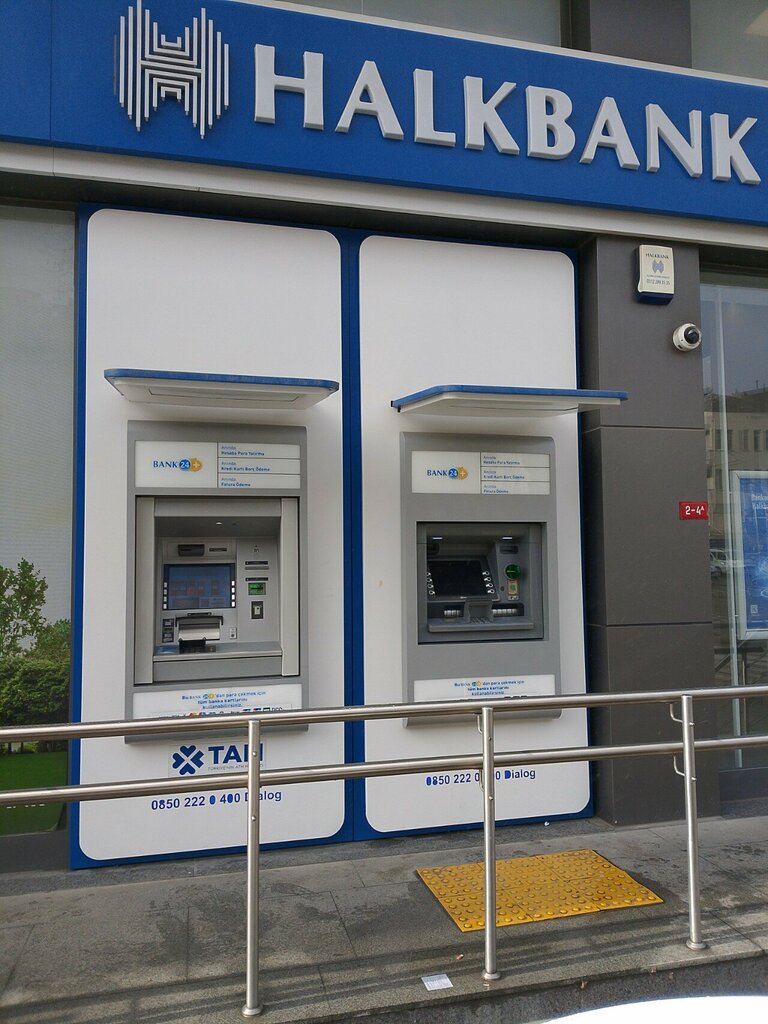 ATM'ler Halkbank ATM, İstanbul, foto