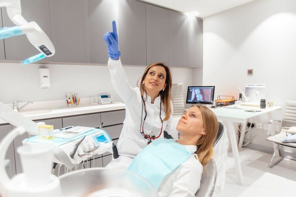 Özel ağız ve diş sağlığı klinikleri ve muayenehaneleri Dr. Parisa, Dubai, foto
