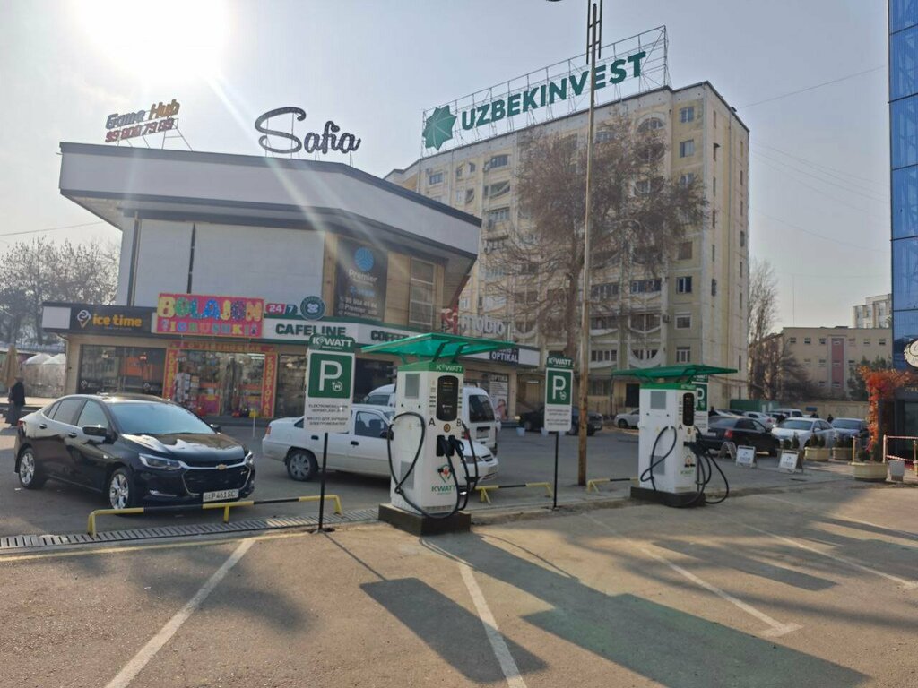 Elektrikli oto şarj istasyonları K Watt, Taşkent, foto
