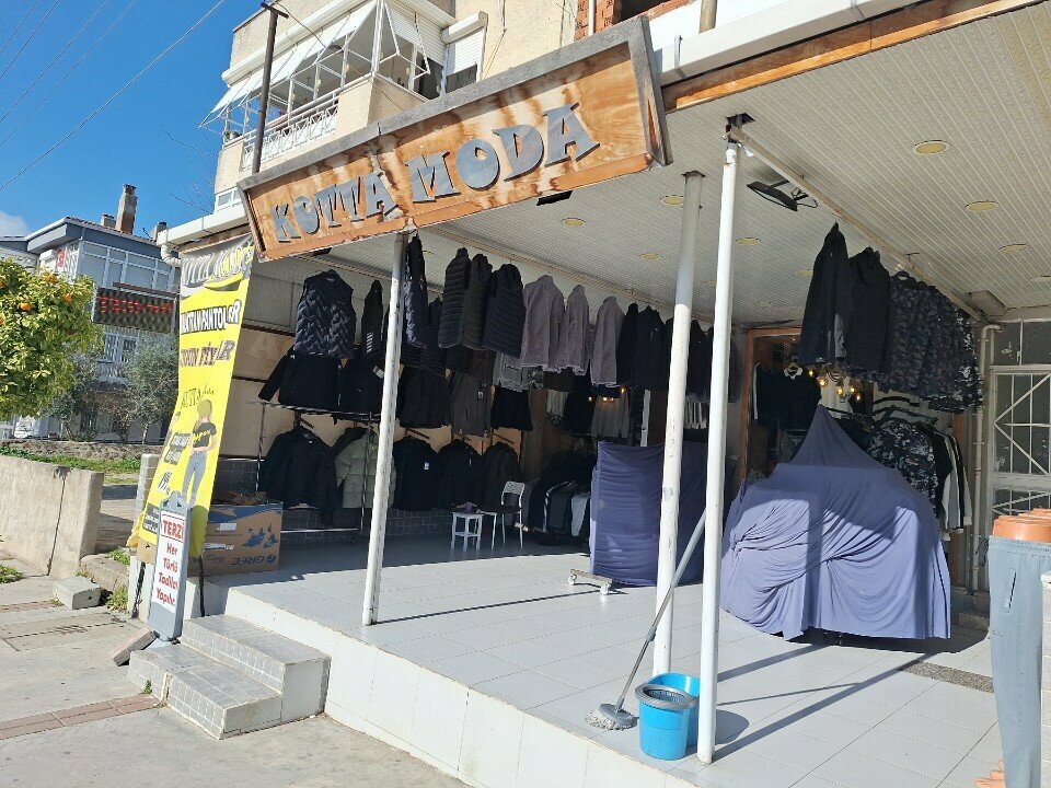 Giyim mağazası Kotta Moda, İzmir, foto