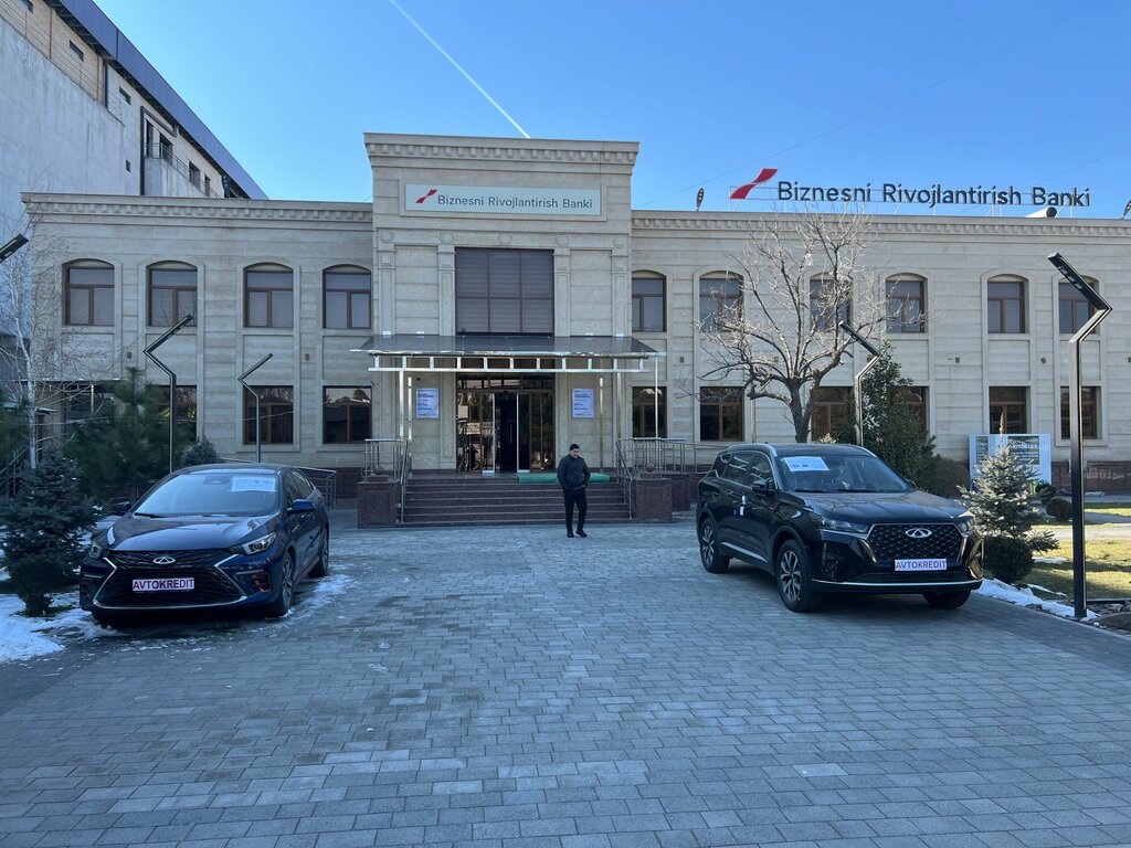 ATM'ler Qishloq Qurilish Bank, Semerkant, foto