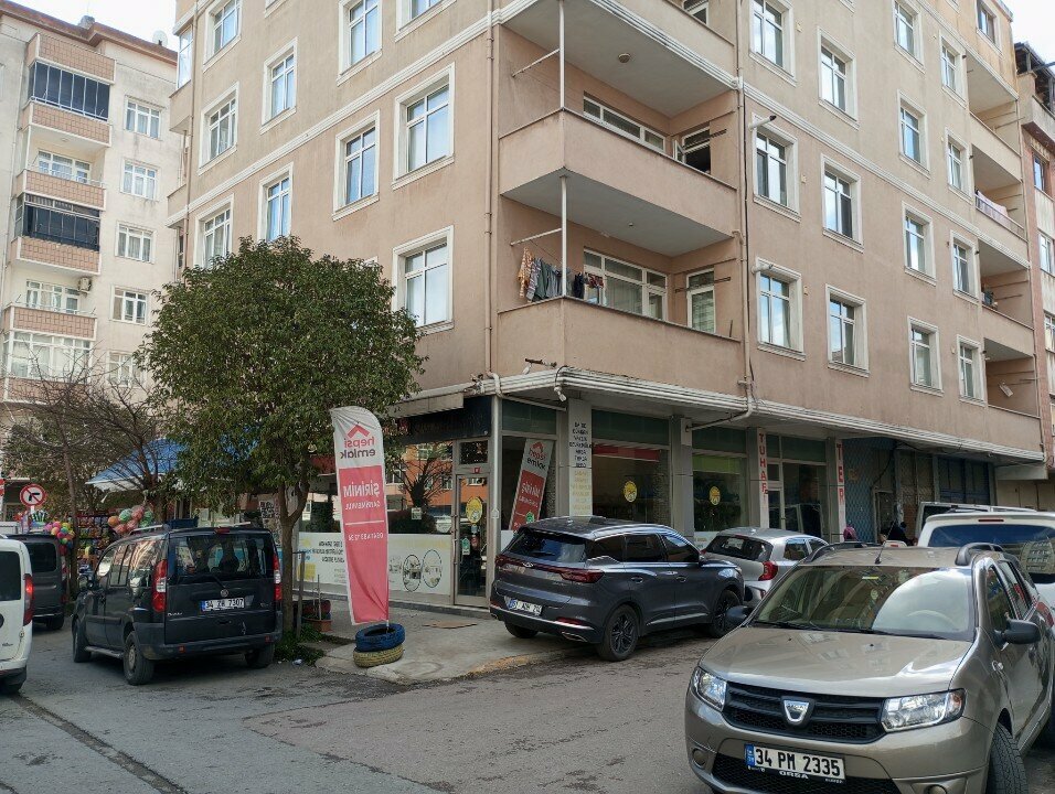 Emlak ofisi Şirinim Emlak, İstanbul, foto