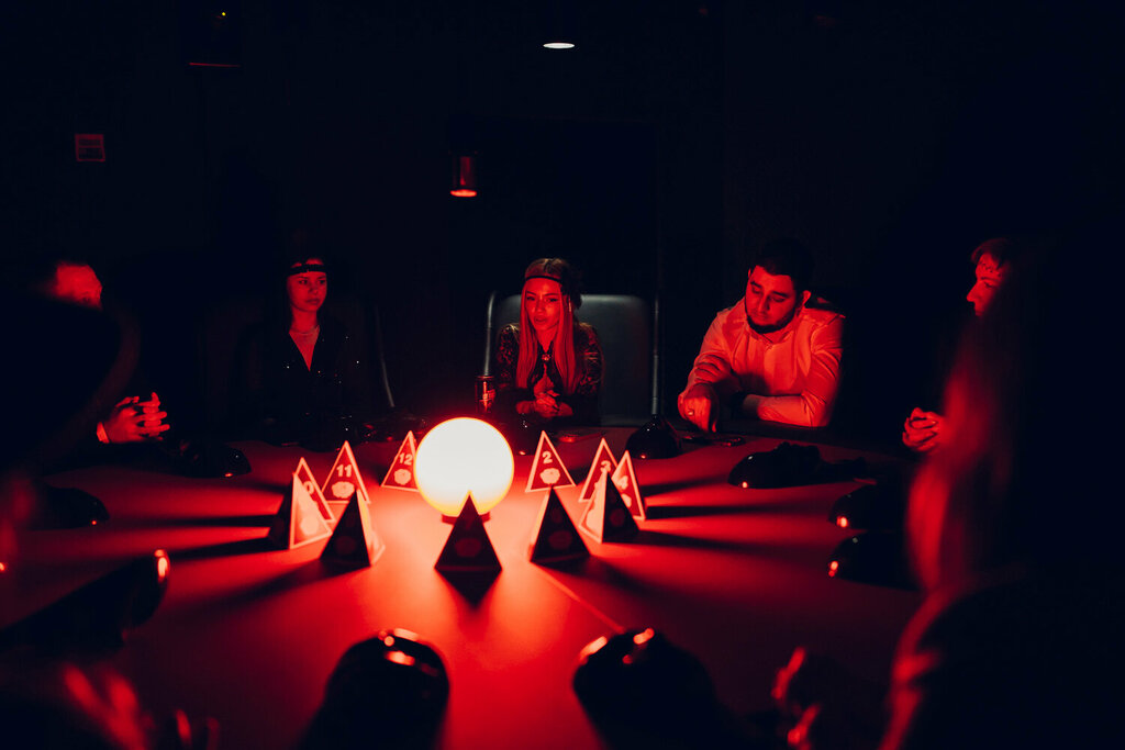 Kaçış oyunları merkezleri Мафия с падающими стульями, Tolyatti (Togliatti), foto