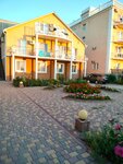 Lazyrit (Лазурный переулок No:2, село Береговое), otel  Kırım Cumhuriyeti'nden