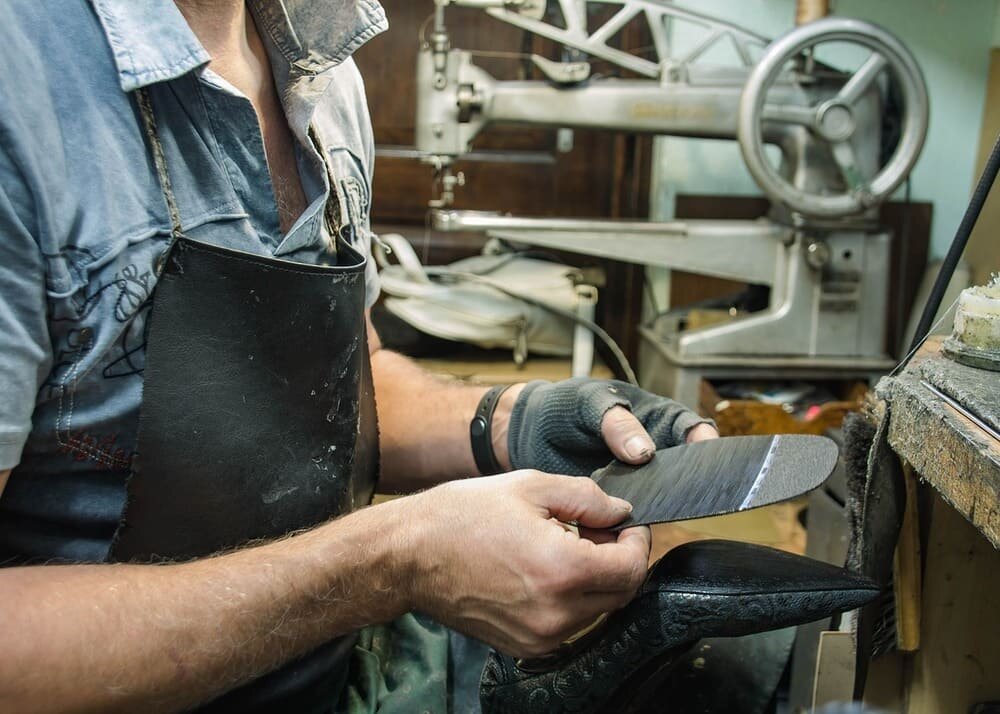 Ayakkabı tamiri Shoes repair, Snegnogorsk, foto
