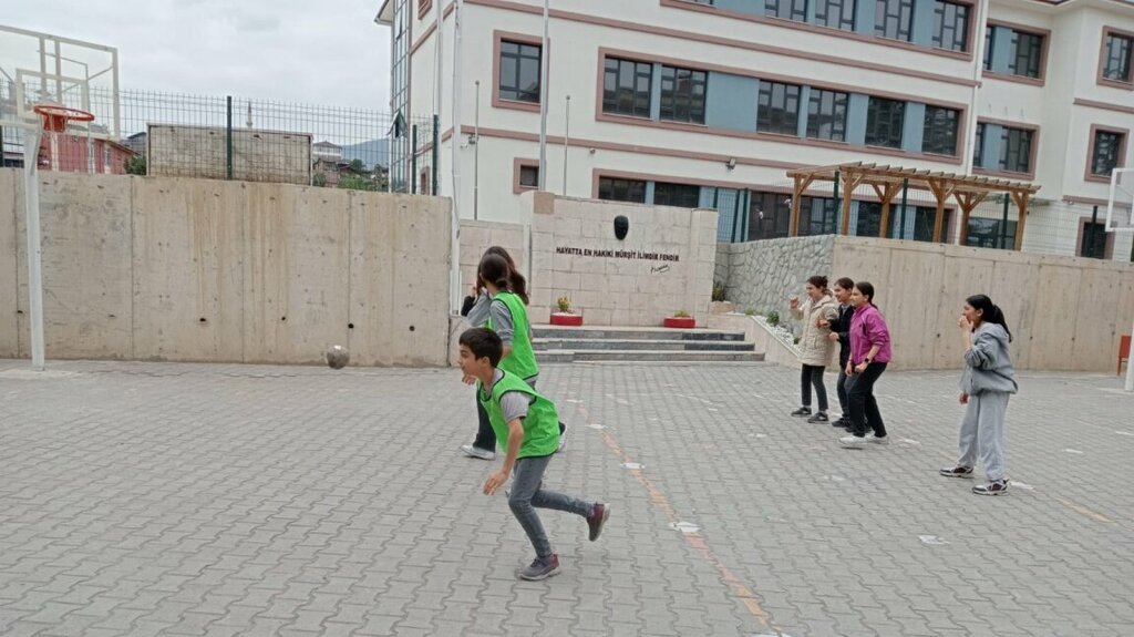 Ortaokul Fevzi Çakmak Ortaokulu, Karabük, foto