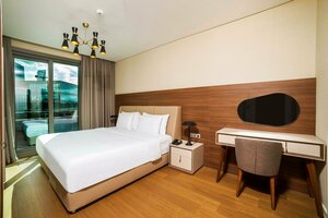 Radisson Residences Vadistanbul (İstanbul, Sarıyer, Ayazağa Mah., Kemerburgaz Cad., 7V), otel  Sarıyer'den