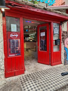 Бар (Budva, gorodskoye naselye Budva, Vojvođanska), bar  Dünya'dan
