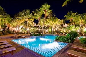 Floris Suite Hotel SPA and Beach Club (eiland ), otel  Dünya'dan
