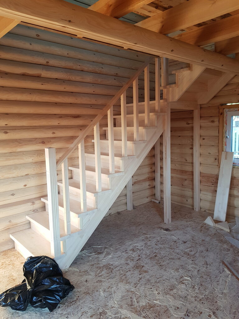 Merdiven ve korkuluklar Деревянная лестница, Samarskaya oblastı, foto