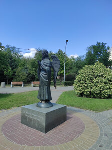 Saşi Filippov Meydanı (gorodskoy okrug Volgograd, Voroshilovskiy City Administrative District, Sashi Filippova Garden Square), meydan  Volgograd'dan