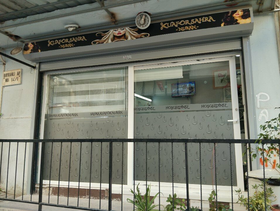 Kuaförler Sahra Nuran, İzmir, foto