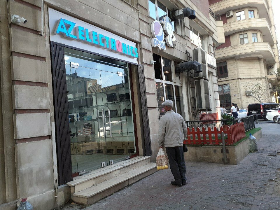 Cep telefonu aksesuarları Az Electronics, Bakü, foto