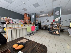 Sieszka (Pushkinskaya ulitsa No:12А, rabochiy posyolok Pushkinskiye Gory), kafe  Pskovskaya oblastından