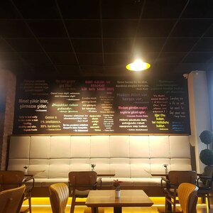 Fırıncı Abi Kitap-Kafe (Kocaeli, Darıca, Fevziçakmak Mah., Doktor Zeki Acar Cad., 35), kafe  Darıca'dan
