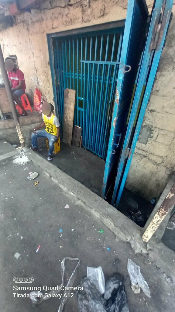 Market Cantina, Loanda, foto