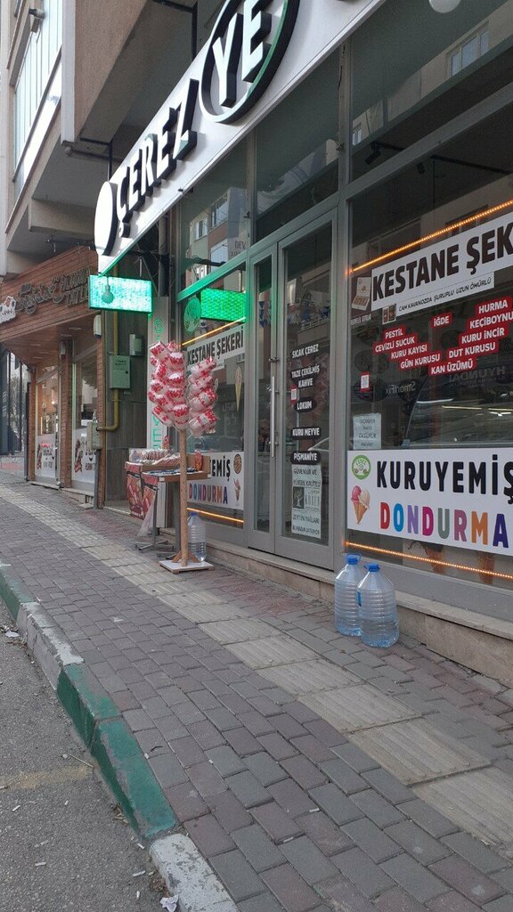Kuruyemiş, atıştırmalık, kuru meyve Çerez Ye, Bursa, foto