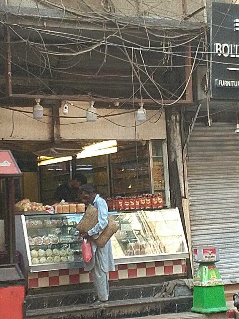 Ekmek fabrikaları Hamsheri bakery, Karaçi, foto