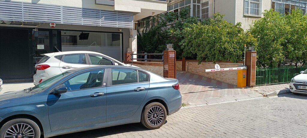 Hukuk büroları Cantürk Hukuk Bürosu - AV. Ferhat Cantürk, İzmir, foto