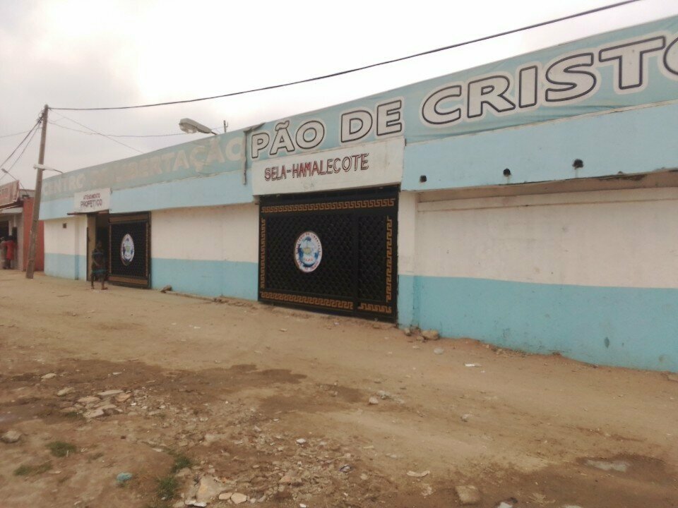Dini dernekler Igreja Pão de Cristo, Loanda, foto