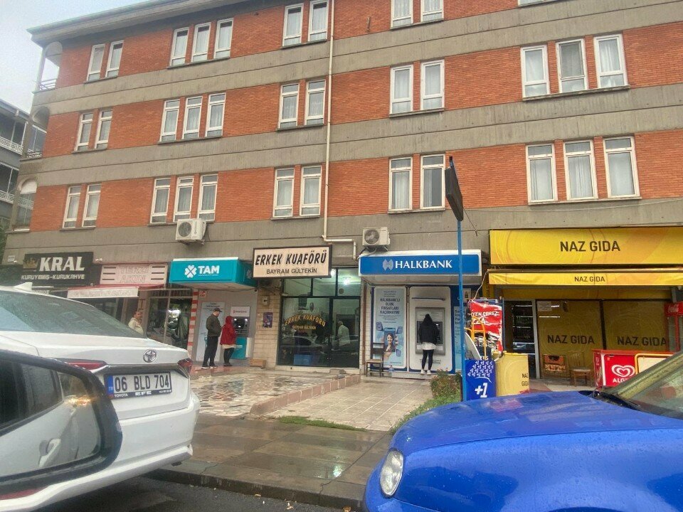 ATM'ler Halkbank ATM, Ankara, foto