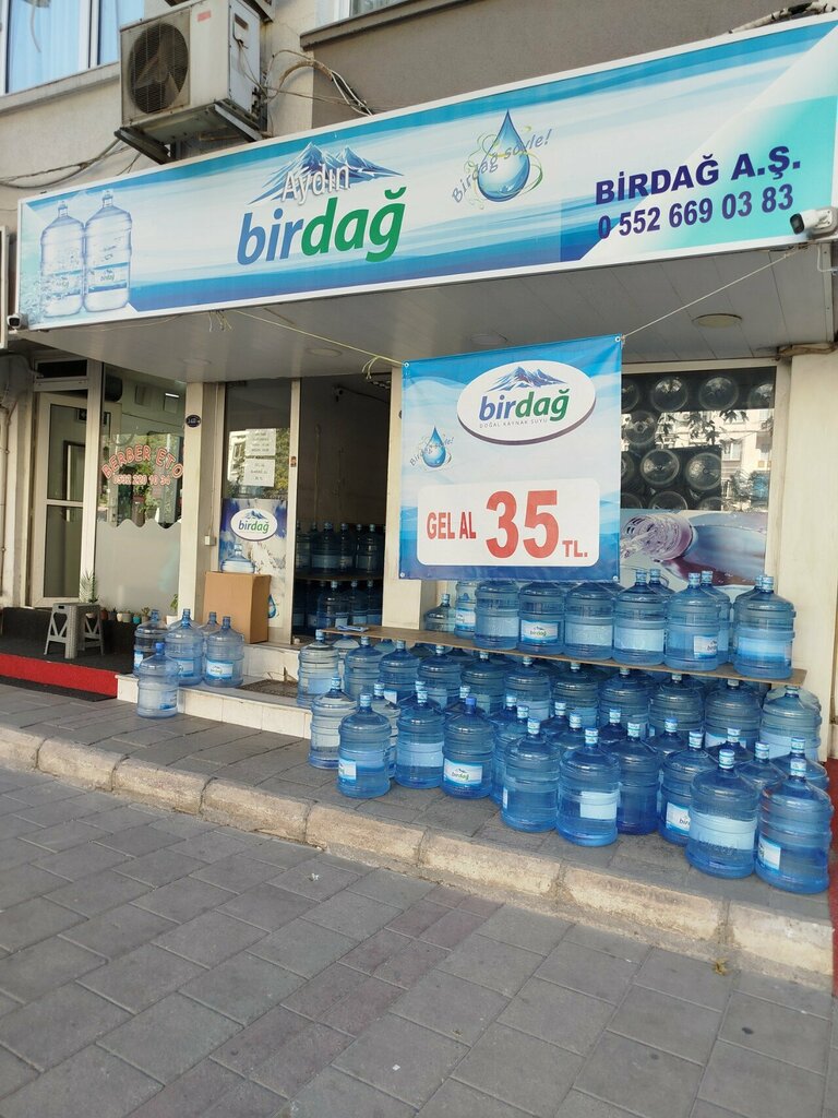 Su satışı Birdağ doğal kaynak suyu, İzmir, foto