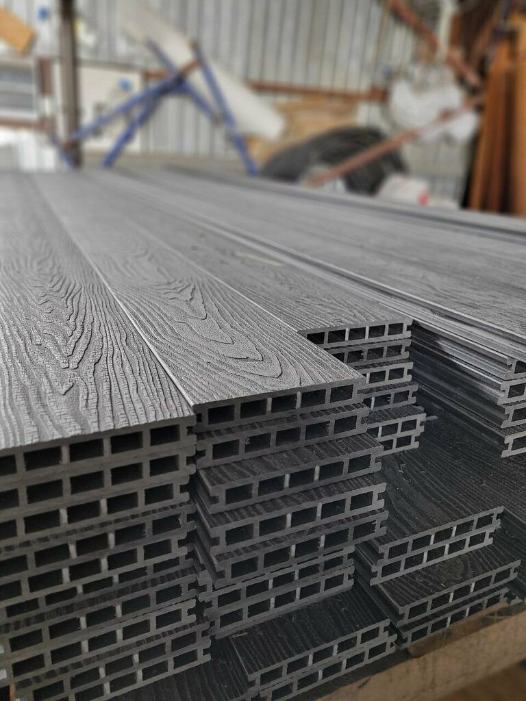 Kereste üretim ve satış şirketleri Склад ДПК Латитудо, Belgorodskaya oblastı, foto